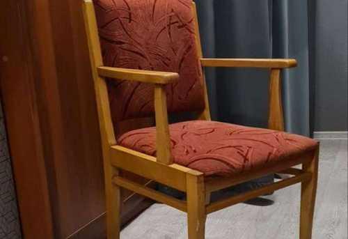 Кресло(стул)