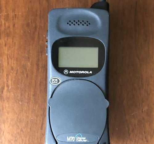 Motorola M70