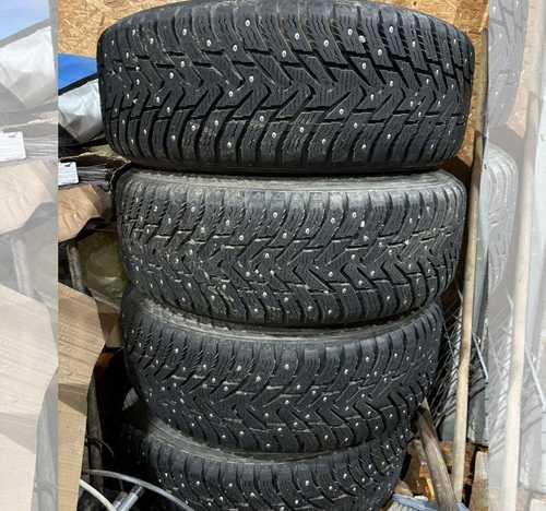 Nokian Tyres Hakkapeliitta 8 SUV 235/55 R17