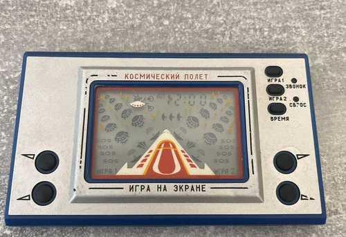 Игра на экране Космический полёт (Электроника)