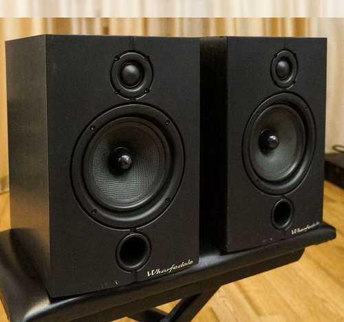 Активная акустика Wharfedale Pro Diamon 8.1 Studio