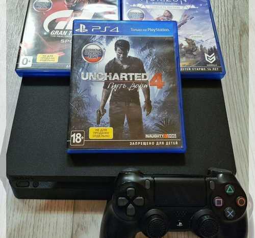 Sony Playstation 4 Slim