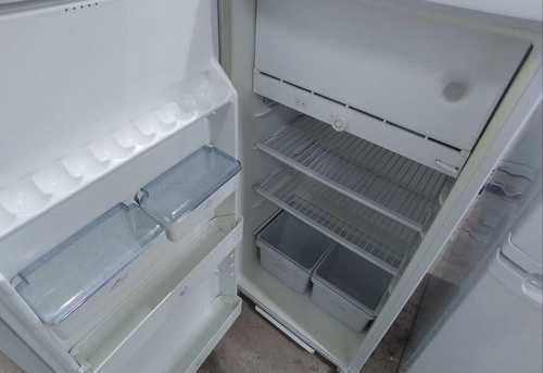 Холодильник бу маленький 120см рабочий