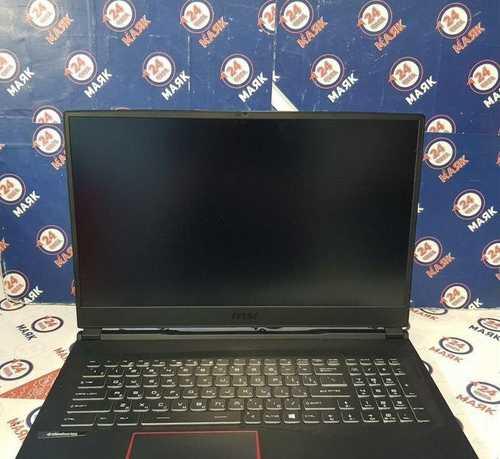 Ноутбук MSI GE75 Raider 8SG