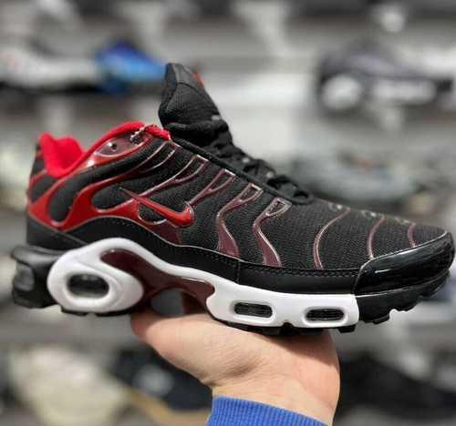 Кроссовки Nike Air Max Tn Plus
