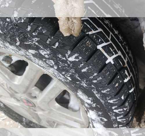 Yokohama Ice Guard IG60 215/65 R16