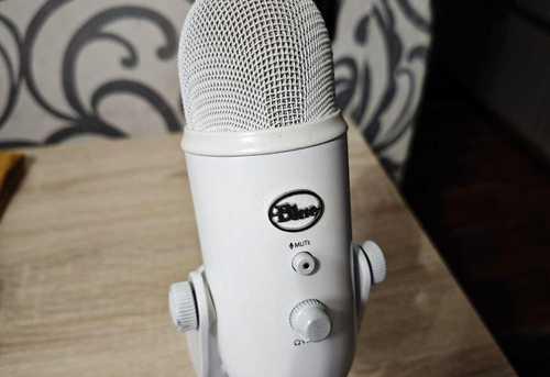 Микрофон Blue yeti