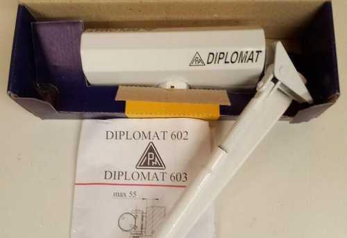 Доводчик дверной Diplomat 602