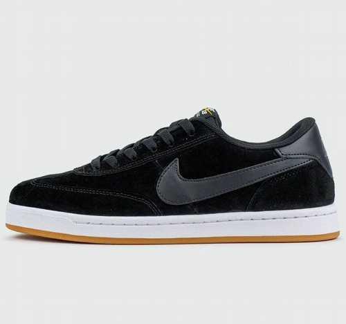 Nike SB FC Classic Black / White