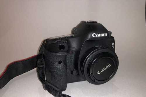 Canon 5d mark lll + Canon EF 40mm f/2.8 STM