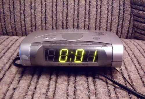 Радио-часы-будильник hyundai