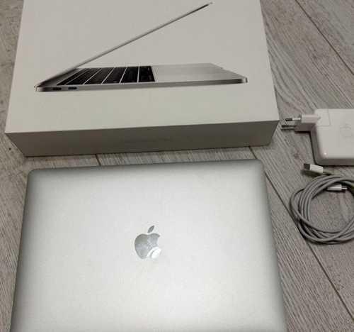 Apple macbook pro 13 2017