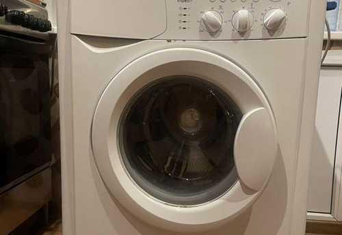 Встраиваемая стиральная машина indesit