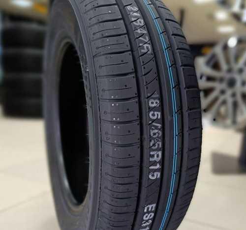 Kumho Ecowing ES31 215/60 R16 95V