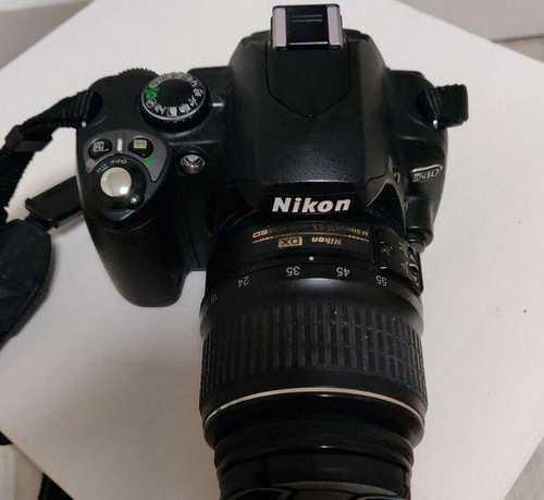 Зеркальный фотоаппарат Nikon D40