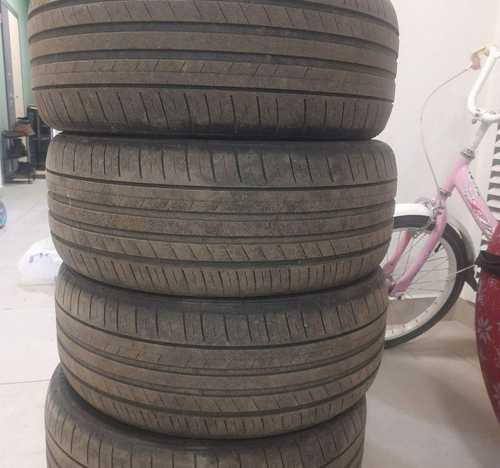 Kapsen Headking S2000 215/50 R17