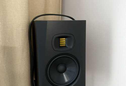 Adam audio t7v монитор