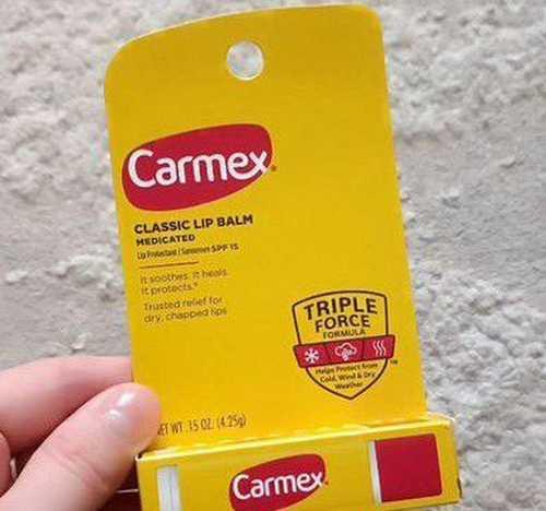 Бальзам для губ Carmex