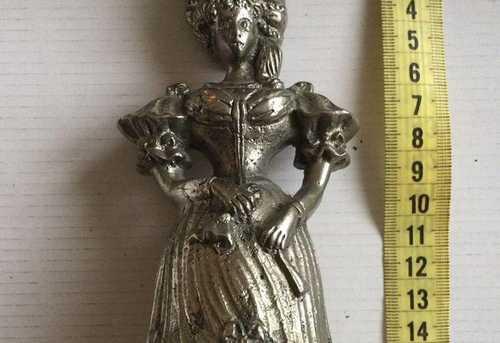 Колокольчик XL бронза Железная леди скульптурный