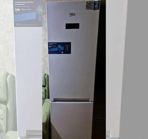 Холодильник бу beko rcnk 310E20VW