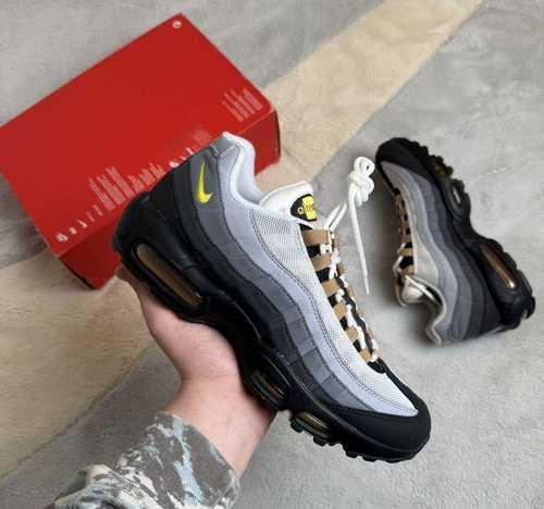 Nike Air Max 95 Icons Yellow Strike 9.5 US Европа