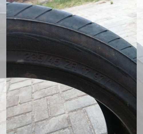 Vredestein Ultrac Cento 235/45 R17