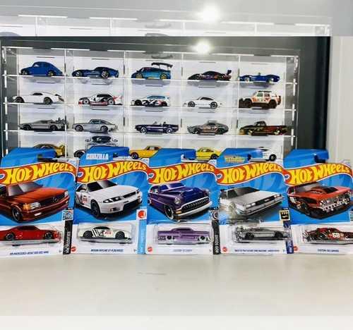 Модель автомобиля Hot Wheels Mercedes