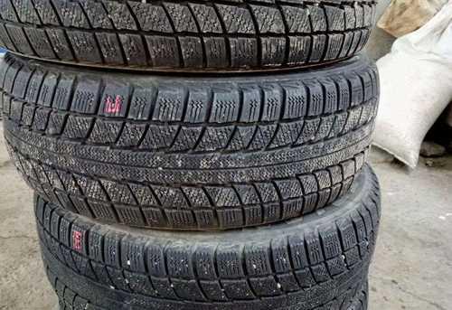 Triangle Snow-LL01 205/65 R15