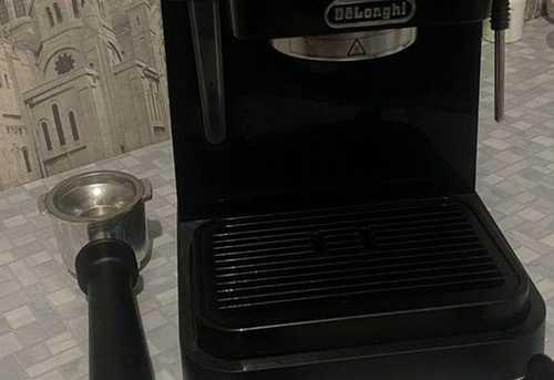 Кофеварка рожковая delonghi EC 230.BK