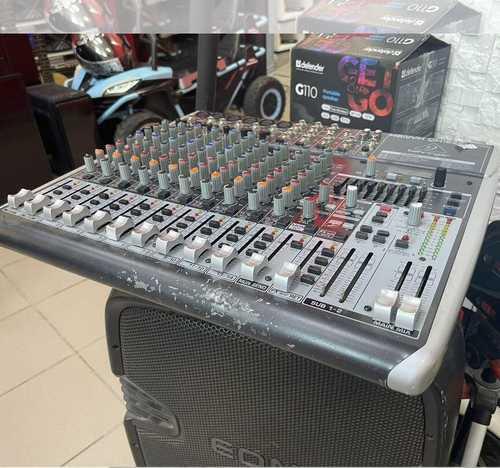 Микшерный пульт behringer xenyx qx1832