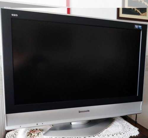 Телевизор Panasonic viera TX-R32LM70K