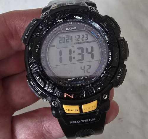 Часы casio pro trek 240