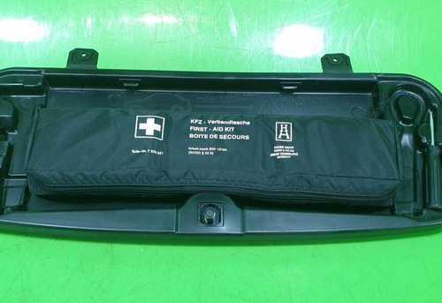 Ящик для инструментов с аптечкой BMW 5 F10