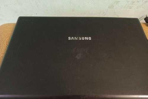 Ноутбук Samsung r519