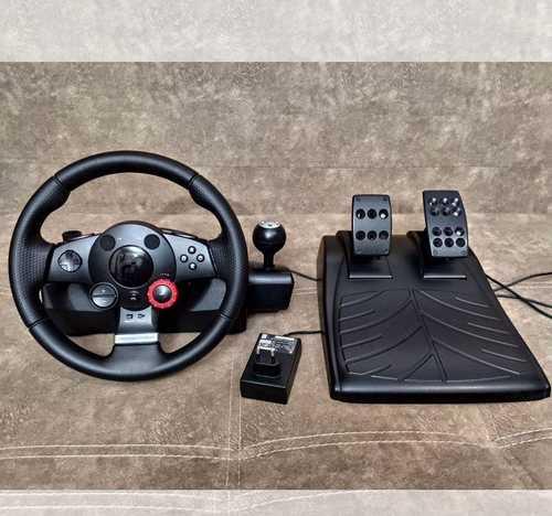 Игровой руль logitech driving force gt 900