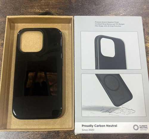 Чехол на iPhone 14 pro nomad Carbon Neutral