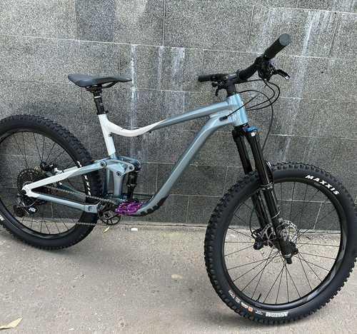 Giant trance x 27.5