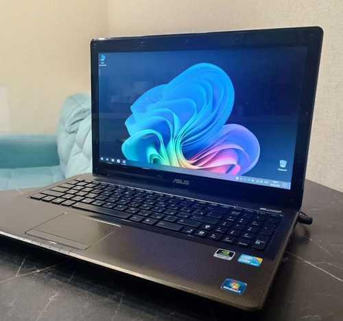 Ноутбук asus core i3/geforce 1gb/ssd
