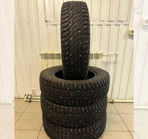 Viatti Bosco Nordico V-523 215/65 R16