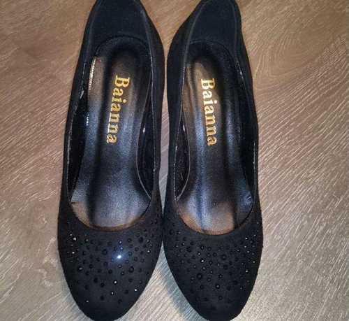 Туфли женские 33 размер новые замшевые чёрные