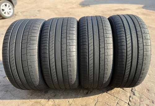 Pirelli P Zero PZ4 275/40 R21 и 315/35 R21 111Y