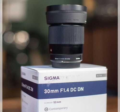 Объектив Sigma Contemporary 30mm f1.4 DC DN (MFT)