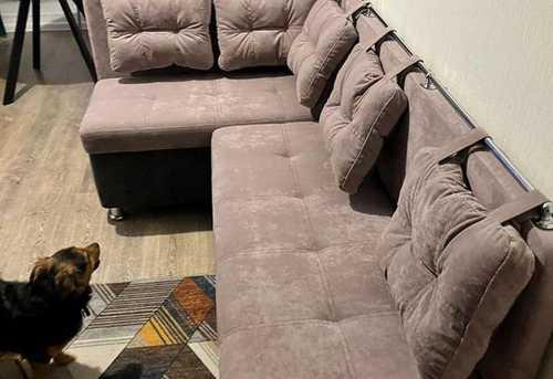 Кухонный диван с подушками Каир