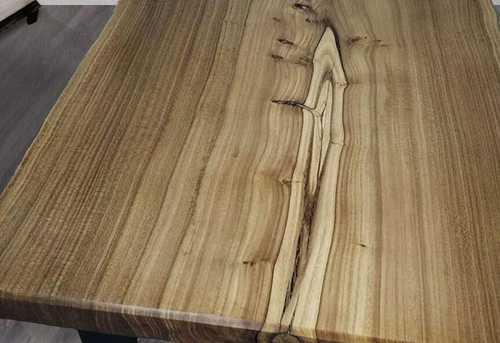 Деревянный стол для кухни
