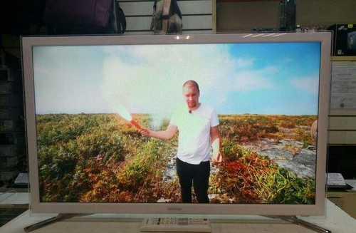 Телевизор samsung 32", smart tv, wi-fi