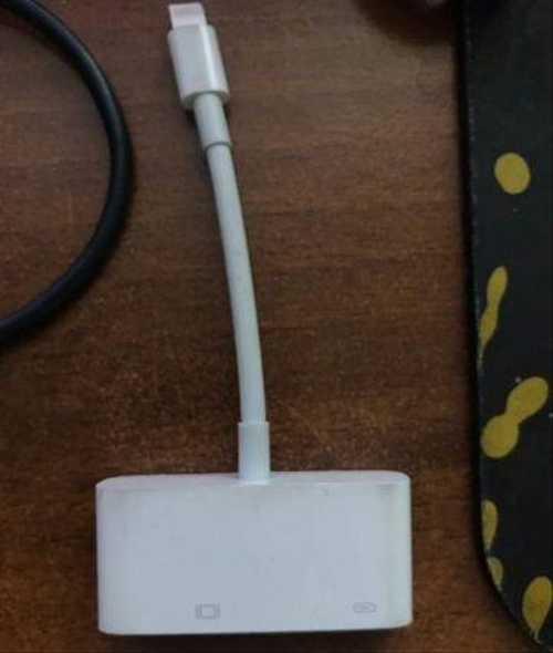 Apple Lightning to VGA Adapter A1439