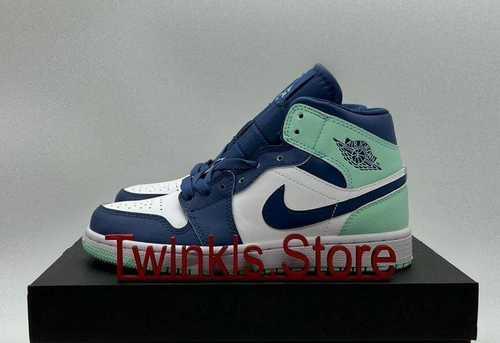 Кроссовки Nike Air Jordan 1 мятные