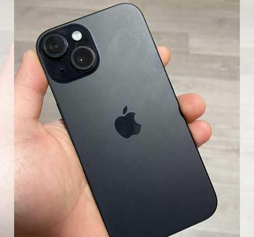 iPhone 15, 128 ГБ