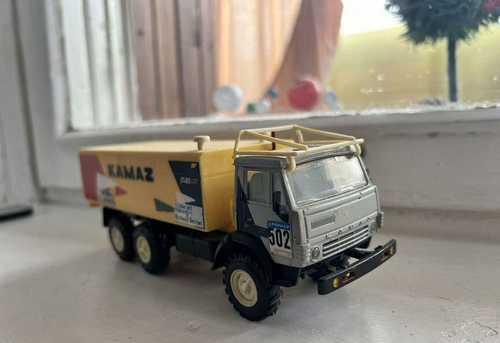 Модель грузовика Камаз-Дакар