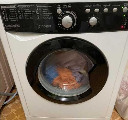 Стиральная машина indesit